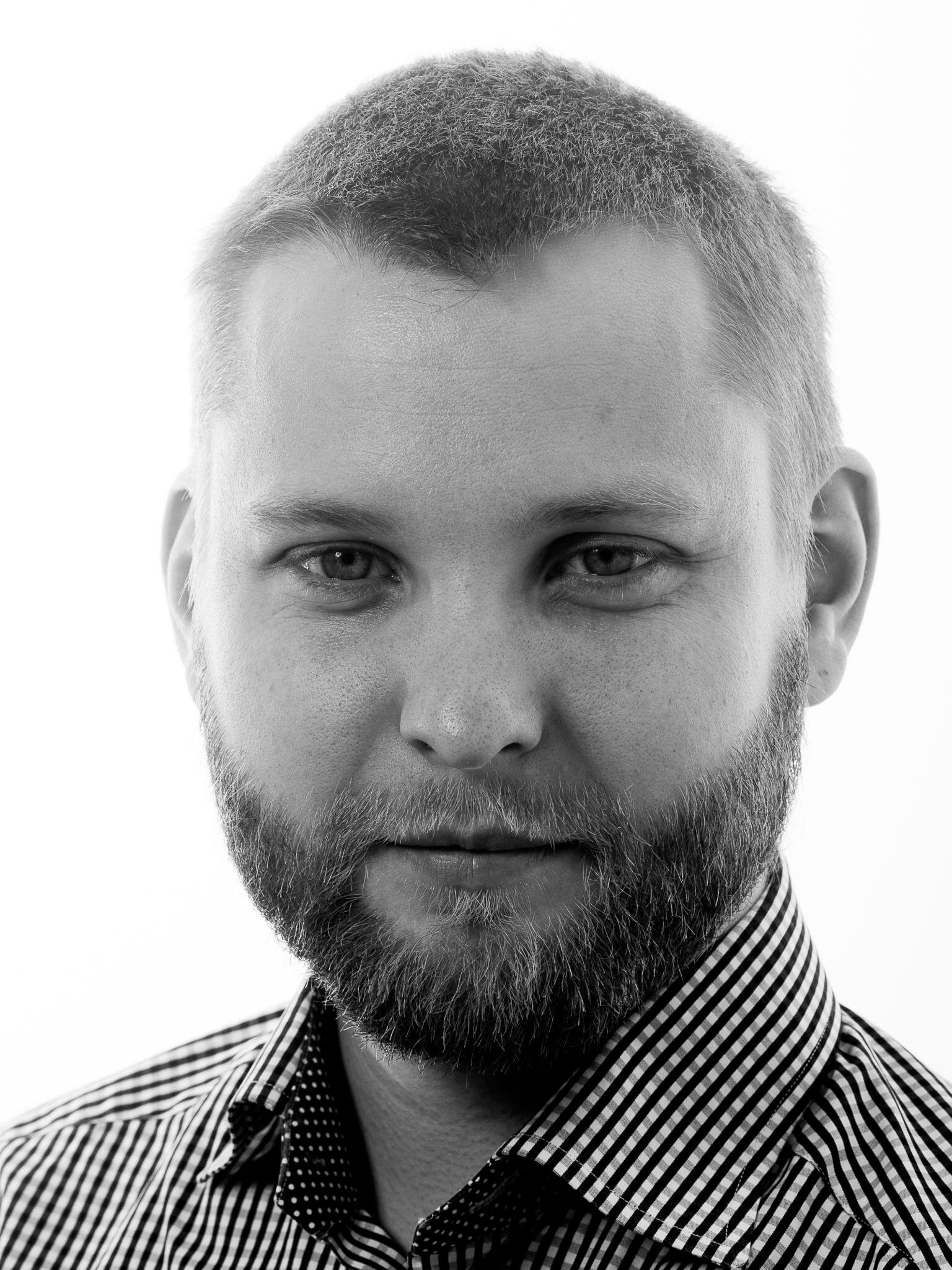 Join us | Available positions in NILT | NIL Technology